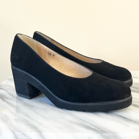 Andre Assous | Shoes | Vintage Andre Assous Black Heels | Poshmark